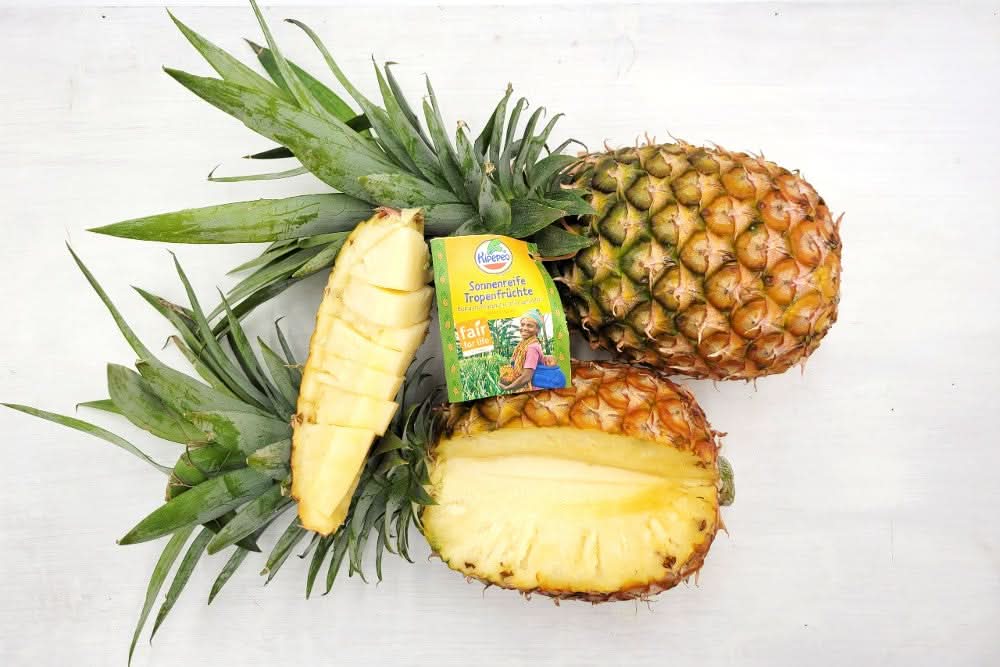 Bio Ananas “Smooth Cayenne” – Kipepeo Fair & Flugware | Ananas kaufen ...